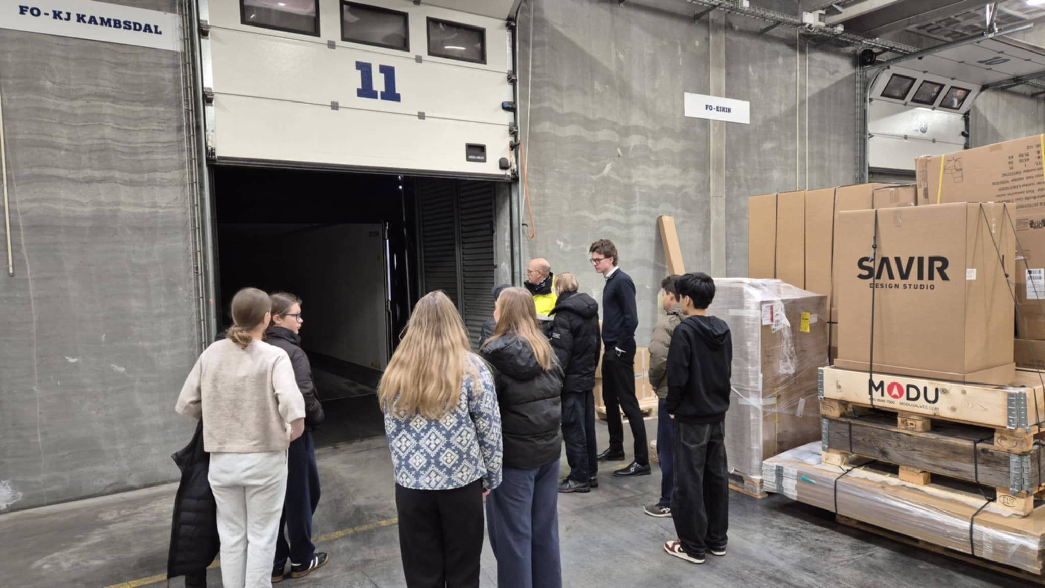 Pivot point for transport, fish and maritime services