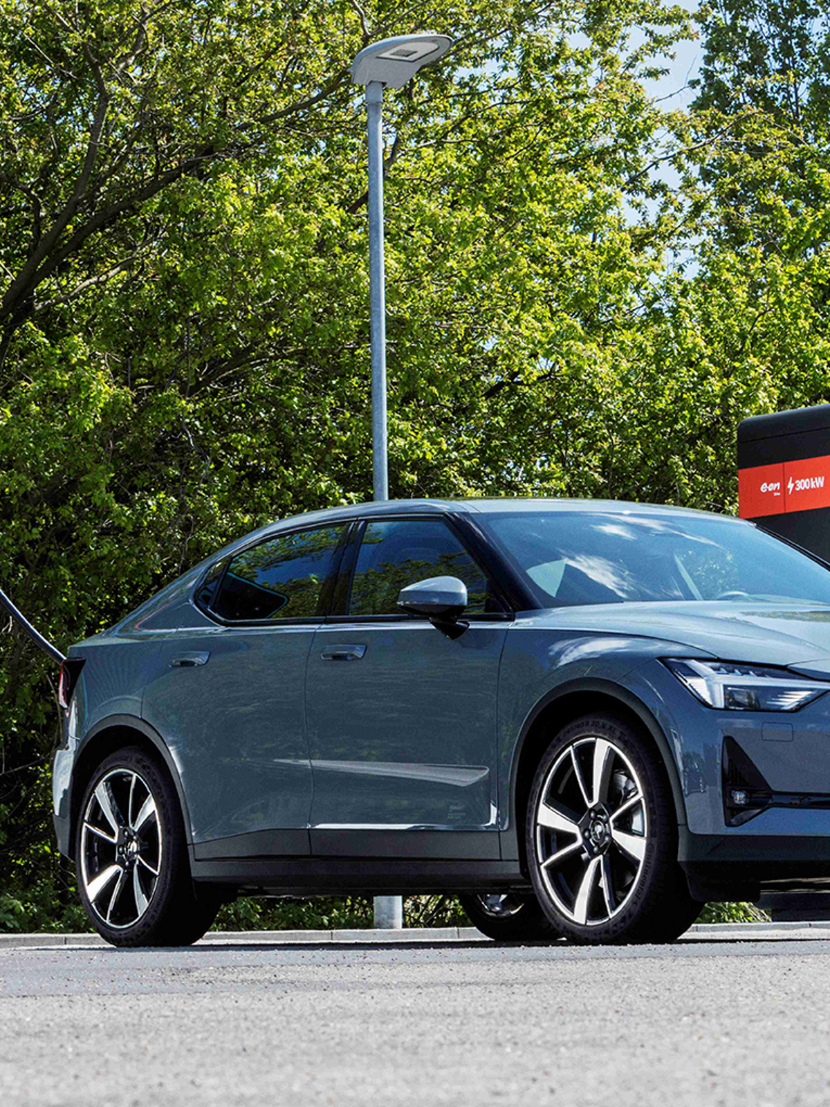 Pivot point for transport, fish and maritime services